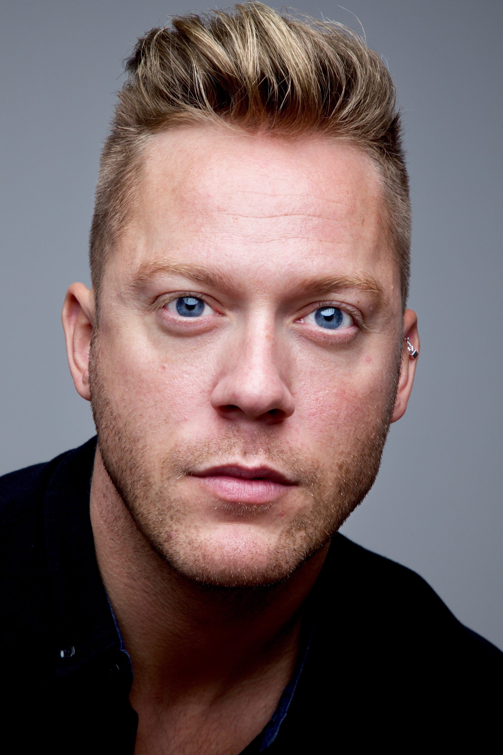 Exit Velma Celli for one night only as Ian Stroughair fronts up for ...