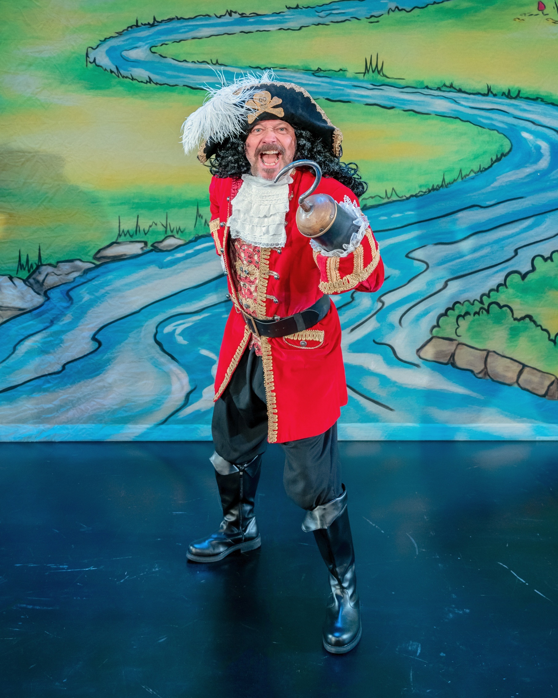 All New Adventures Of Peter Pan brings faces familiar and fresh to York ...