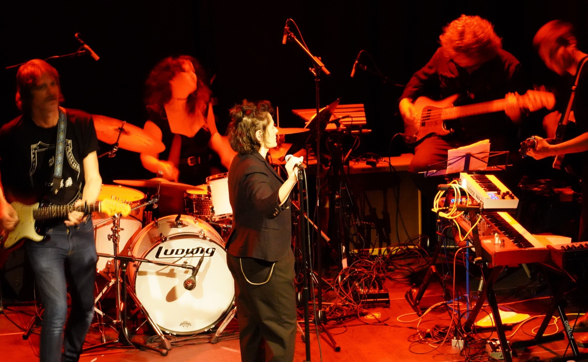 REVIEW: Paul Rhodes’s verdict on Sarabeth Tucek (SBT), Selby Town Hall ...