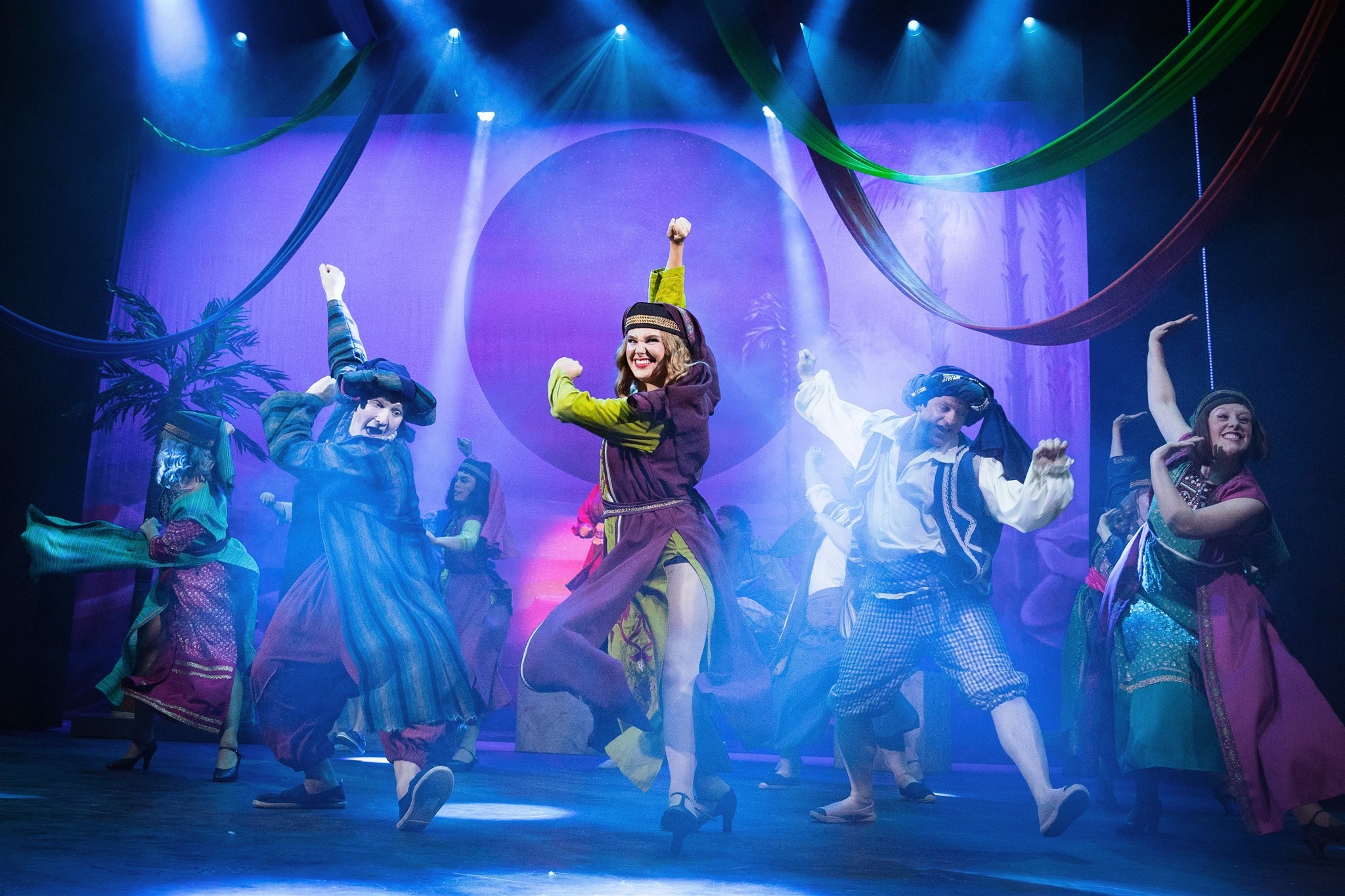 REVIEW: York Stage in Joseph And The Amazing Technicolor Dreamcoat ...