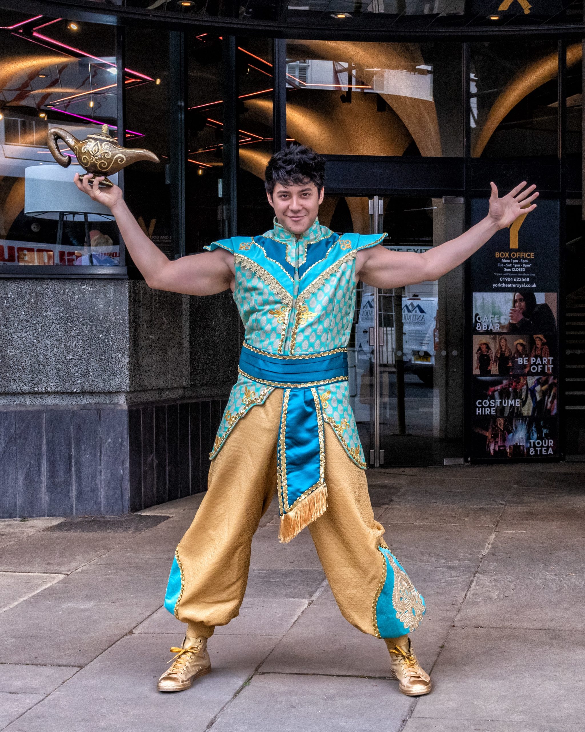 Meet Sario Solomon, the leading lad himself in Aladdin pantomime at ...