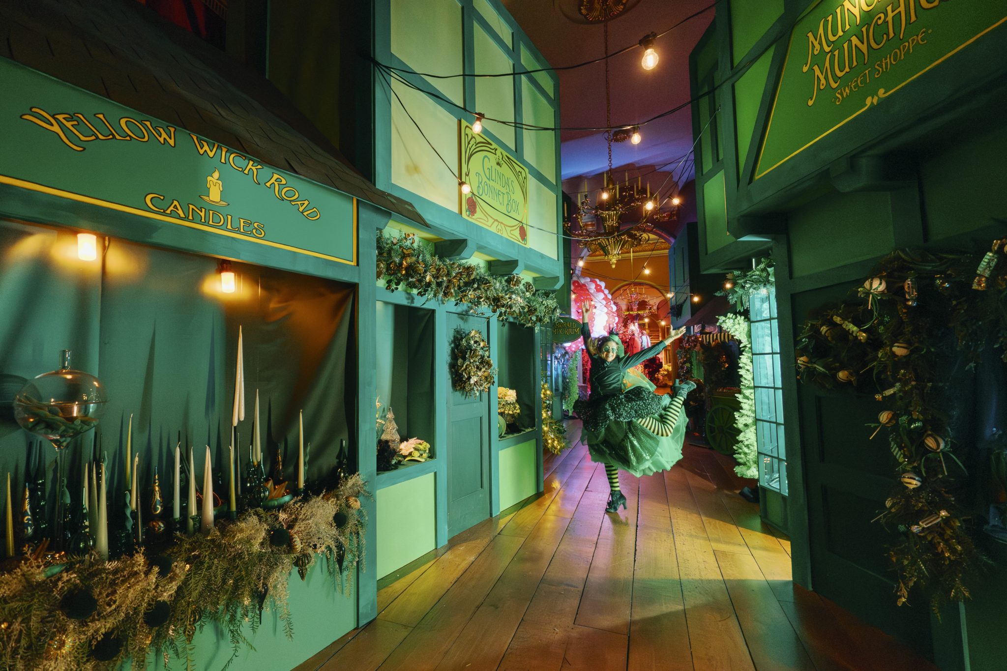 There is no place like this home as Castle Howard goes down the yellow ...